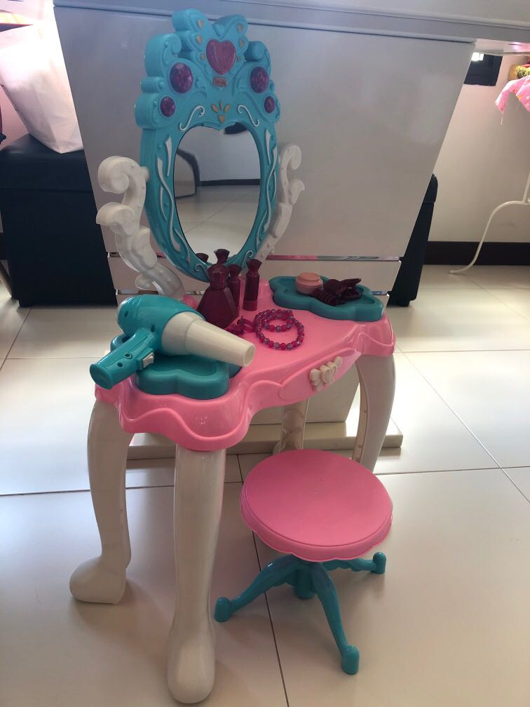 Princess dressing table, Babies & Kids, Baby Nursery & Kids Furniture ...