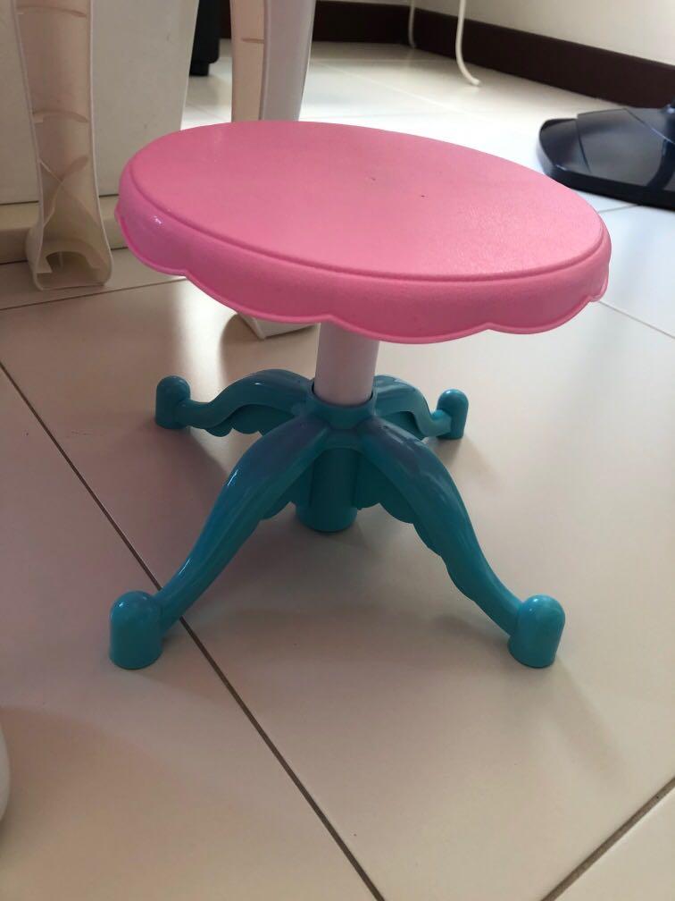 Princess dressing table, Babies & Kids, Baby Nursery & Kids Furniture ...