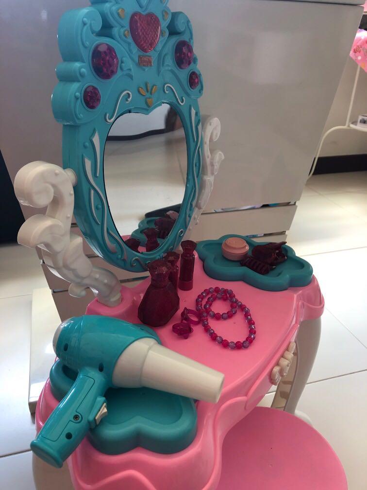 Princess dressing table, Babies & Kids, Baby Nursery & Kids Furniture ...