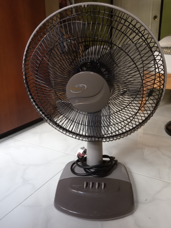 Table Fan, Furniture & Home Living, Lighting & Fans, Fans on Carousell