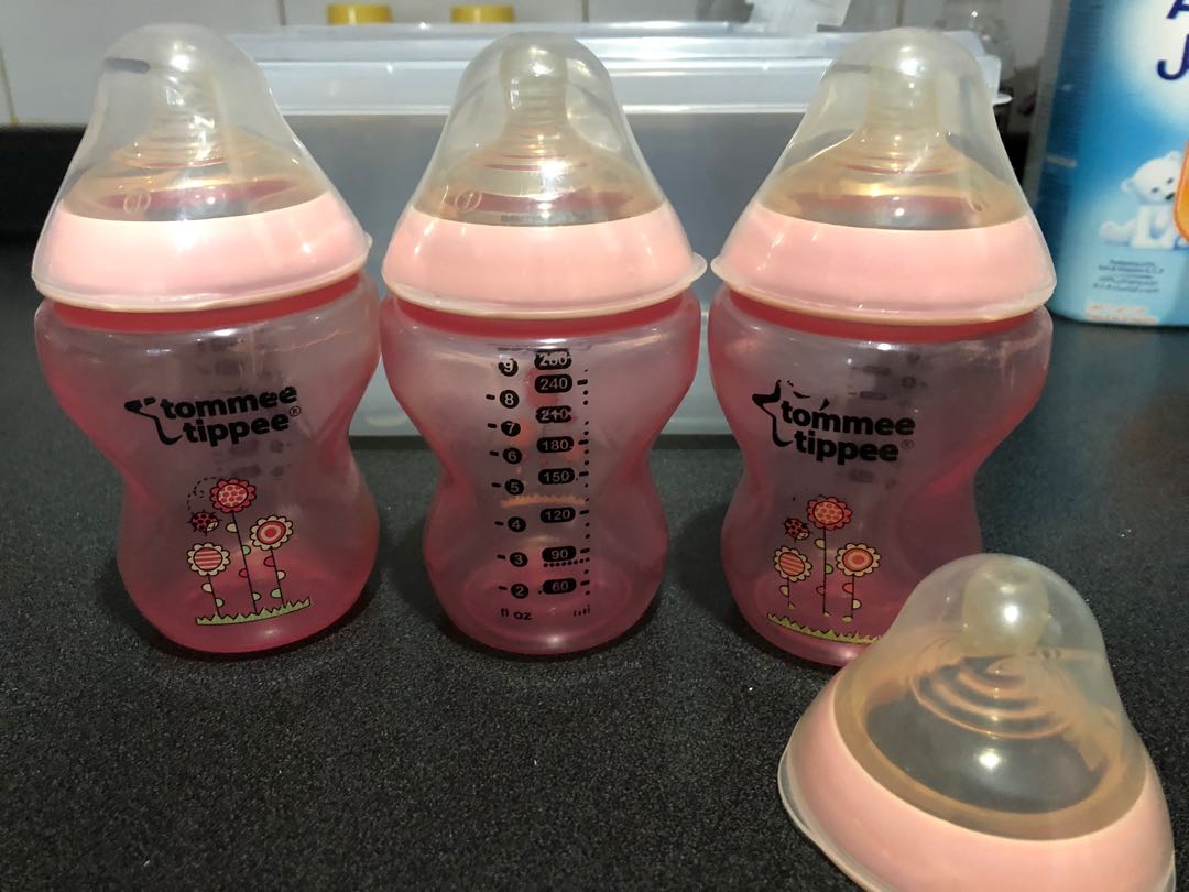 Tommee Tippee Bottles with level 1 teet, Babies & Kids, Nursing ...