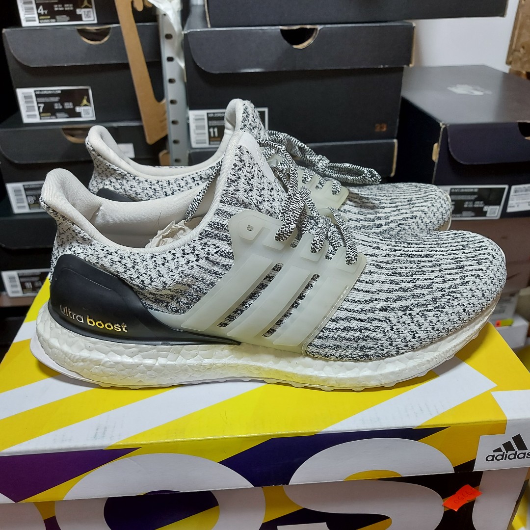 Ultraboost V3 Oreo 100%Orig, Men's Fashion, Footwear, Sneakers on Carousell