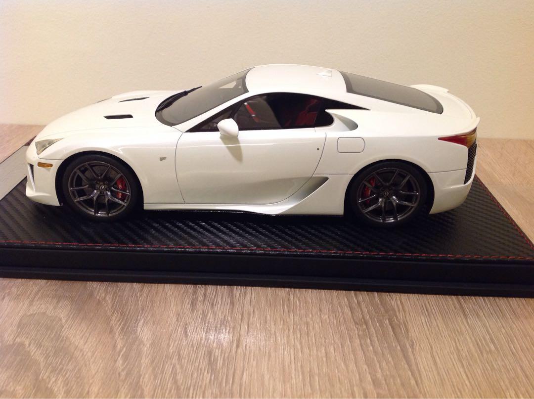 1/18 Avanstyle Lexus LFA (White) & Nissan R35 GT-R Nismo (Pearl White ...