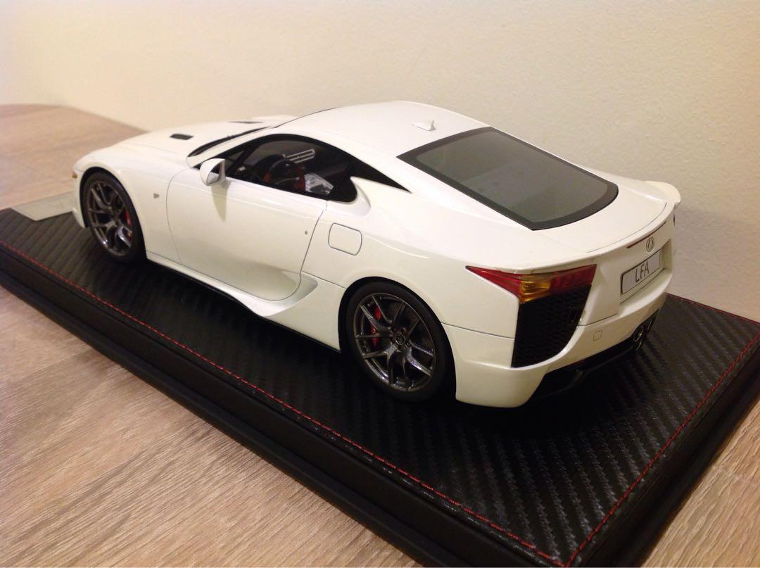 1/18 Avanstyle Lexus LFA (White) & Nissan R35 GT-R Nismo (Pearl White ...