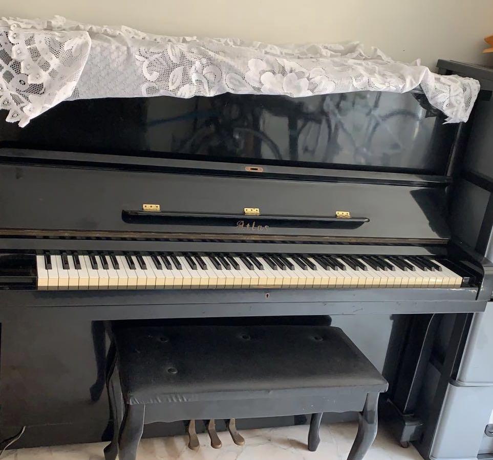 Altas piano, Hobbies & Toys, Music & Media, Musical Instruments on ...