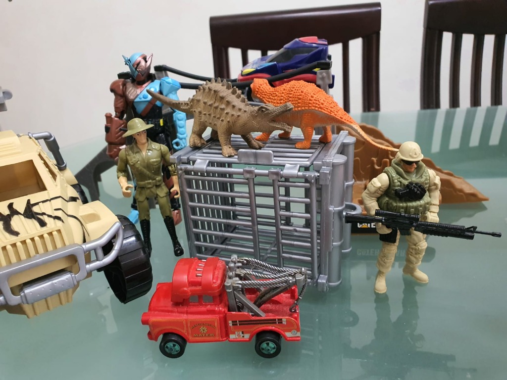 Collection Toys #2 - Forest Ranger Feat. Jurassic Dino, Toys & Games ...
