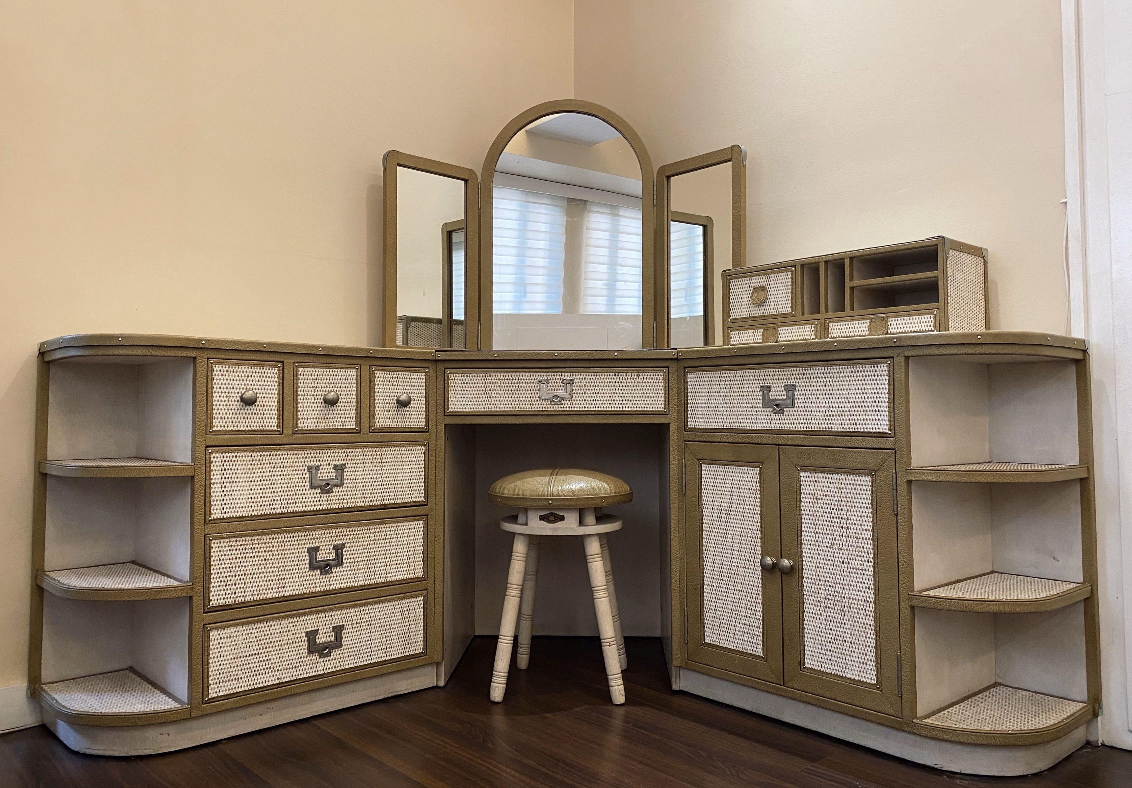 Corner Dresser/Desk, Furniture & Home Living, Furniture, Shelves ...