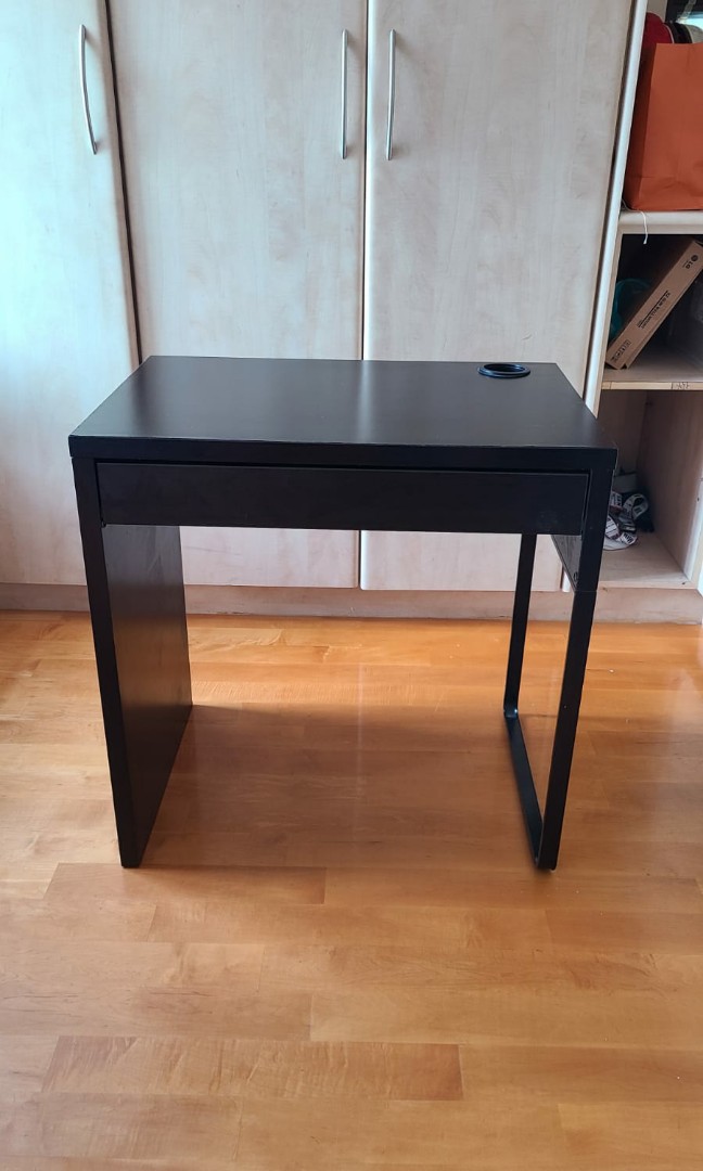 Ikea Computer Table, 傢俬＆家居, 傢俬, 桌子 - Carousell