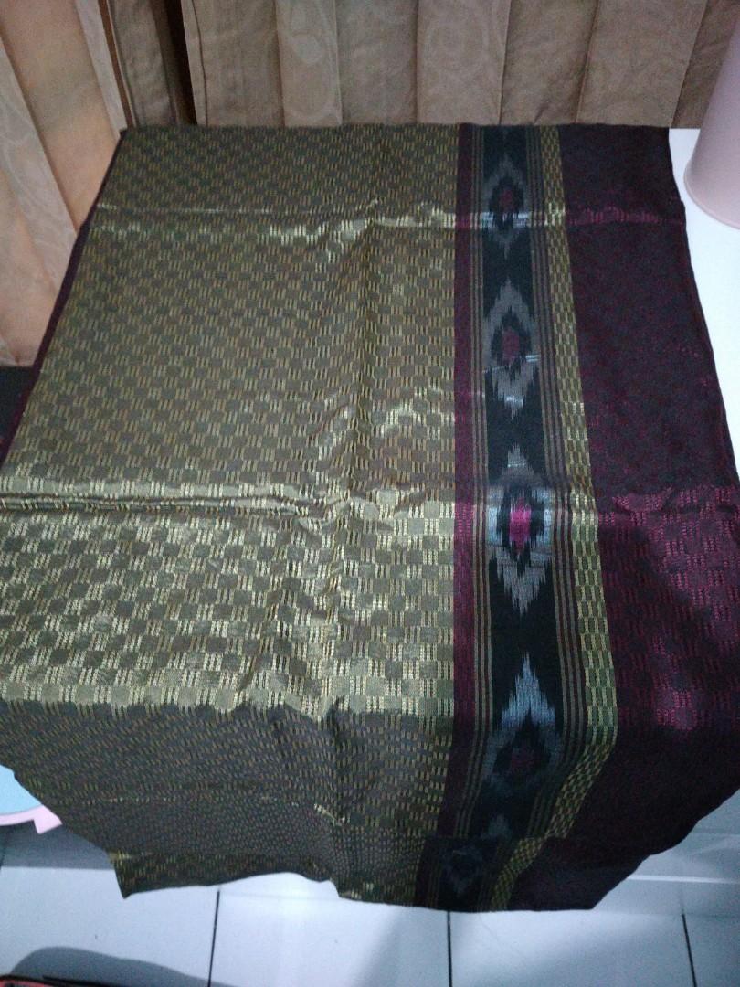 Kain Adat Sulawesi, Desain & Kerajinan Tangan, Karya Seni di Carousell