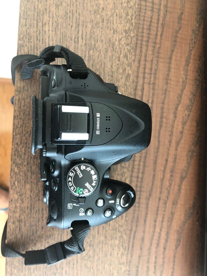 Nikon D5200 /w dry box, original box, 2 lens, 2 bags, battery charger ...