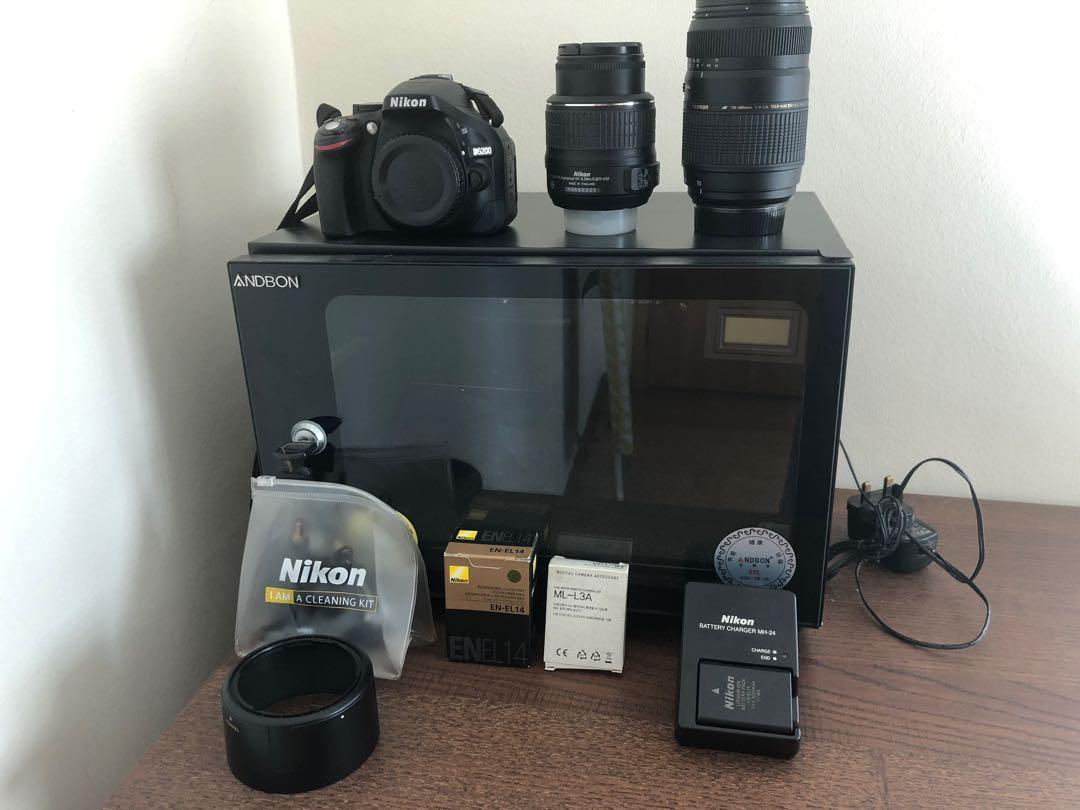 Nikon D5200 /w dry box, original box, 2 lens, 2 bags, battery charger ...