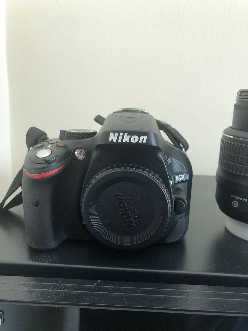 Nikon D5200 /w dry box, original box, 2 lens, 2 bags, battery charger ...