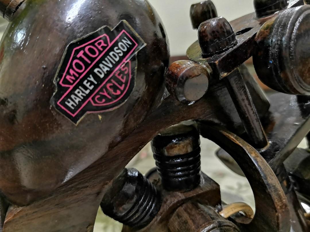 Replica mini Motorcycle harley Davidson dibuat dari kayu jati, Hobbies ...