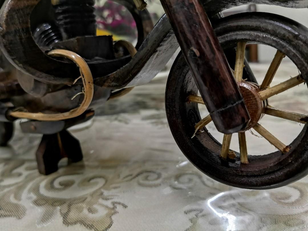 Replica mini Motorcycle harley Davidson dibuat dari kayu jati, Hobbies ...