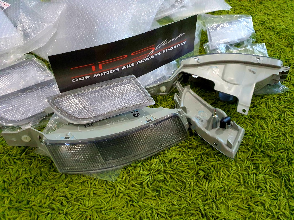 Toyota SW20 MR2 white bumper signal lamp, Auto Accessories on Carousell