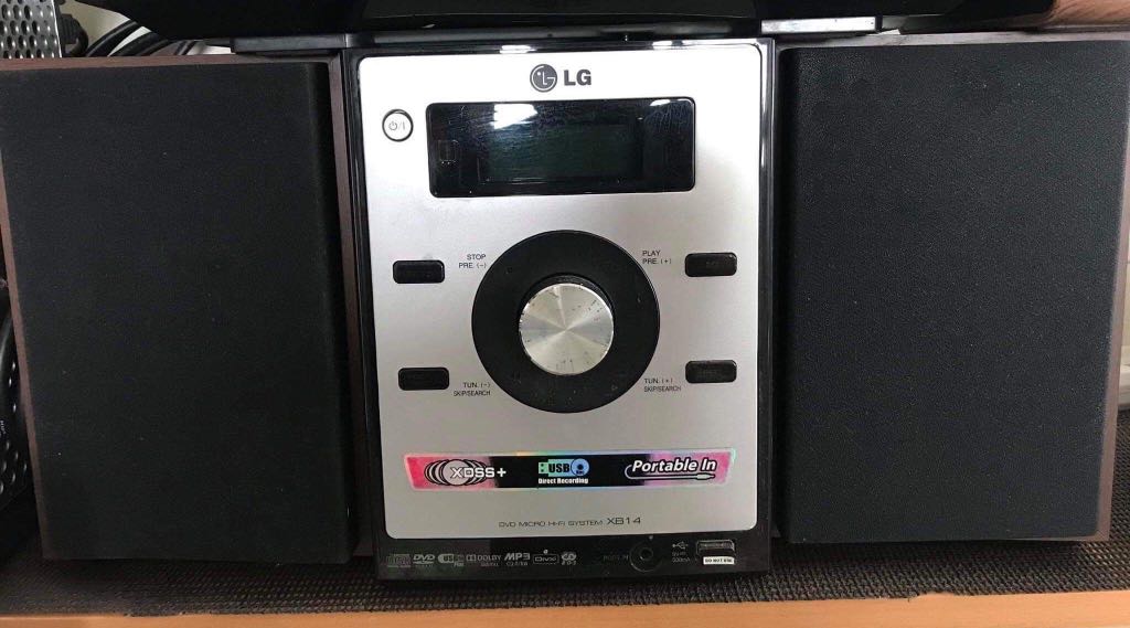 LG Mini-Component with Wooden Speakers, Audio, Soundbars, Speakers ...