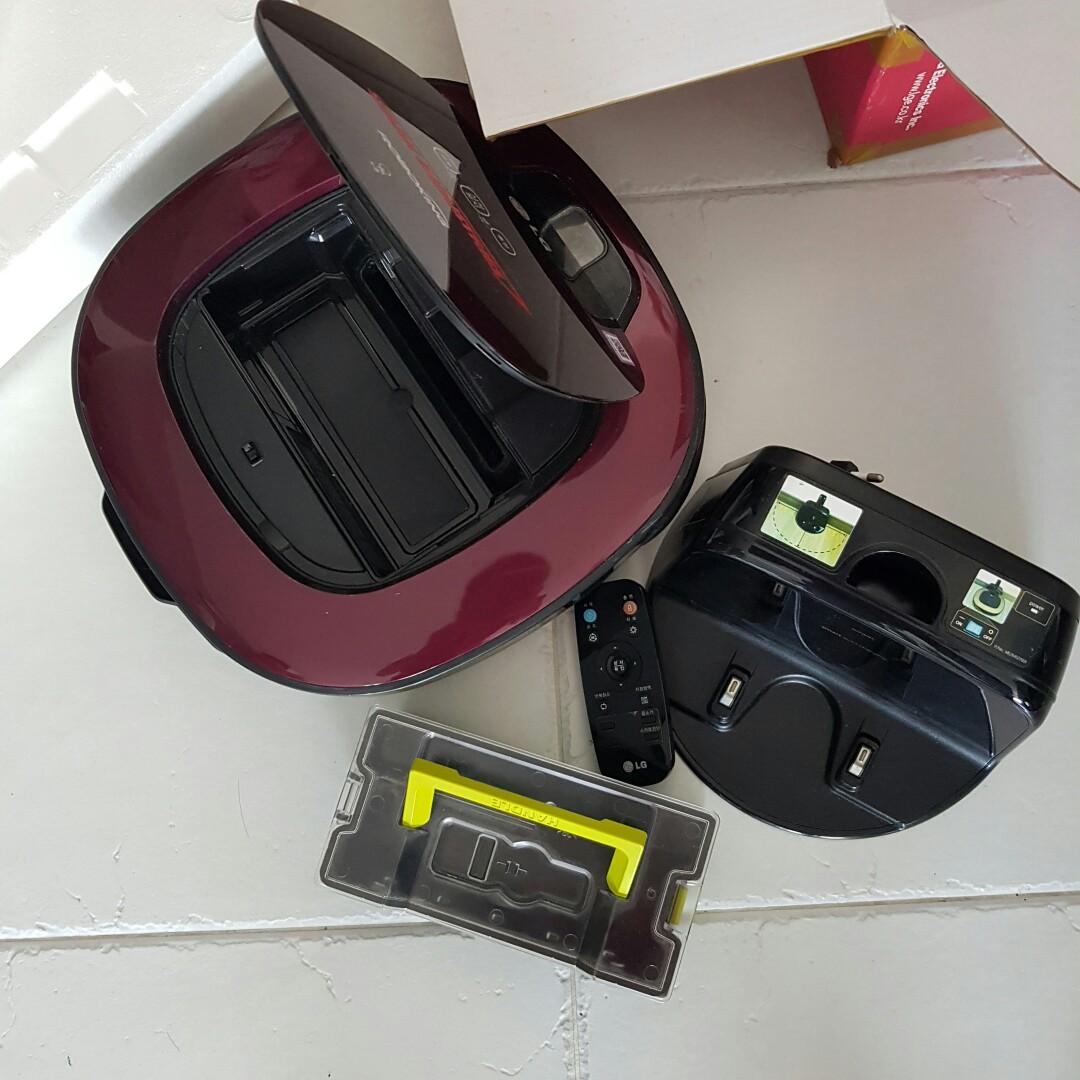 LG roboking smart vacuum robot, Home Appliances, Cleaning & Laundry on ...