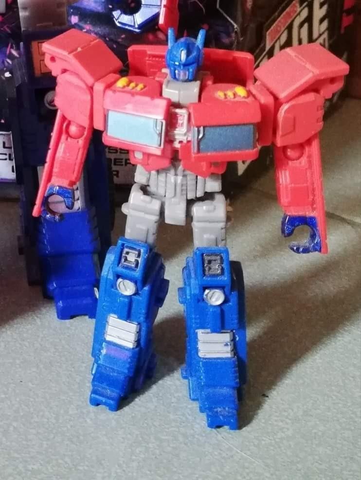 Optimus Prime, Legends Class - Transformers: Generations Thrilling 30 ...