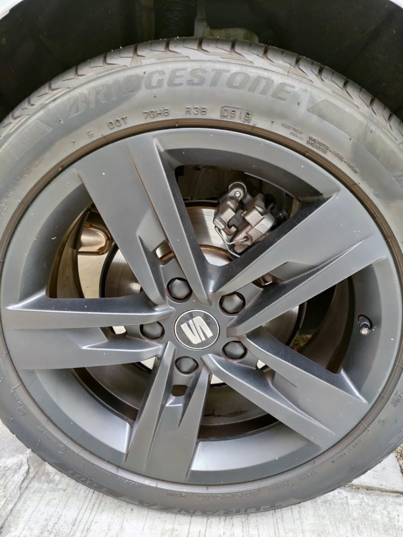 Seat Leon FR 17" rim with Tyres, rims sprayed matte black, Car ...