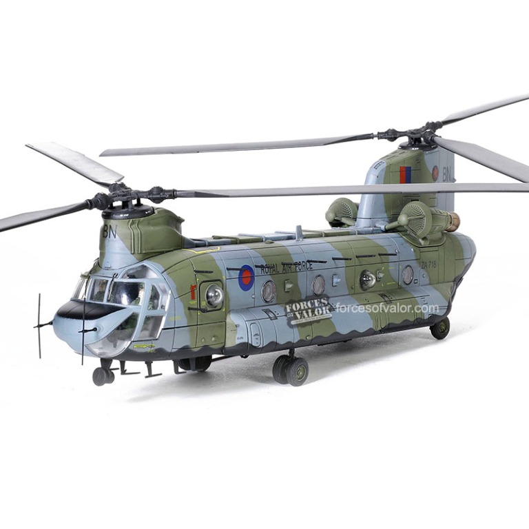 British Royal Air Force Boeing Chinook HC. MK.1 Helicopter Model (1:72 ...
