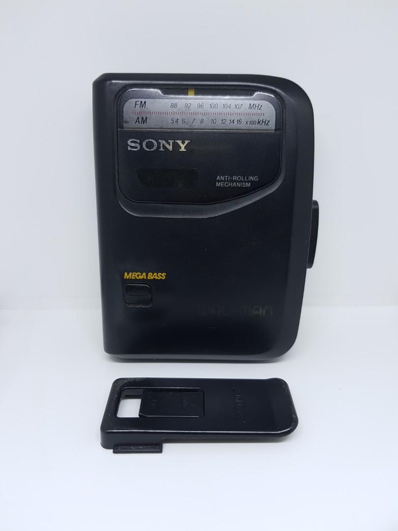 Classic Vintage Sony Walkman Radio AM/FM Portable Cassette Tape Player WM-FX103 (Black), Audio ...