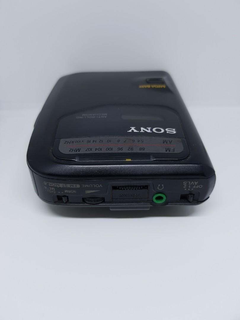 Classic Vintage Sony Walkman Radio AM/FM Portable Cassette Tape Player ...