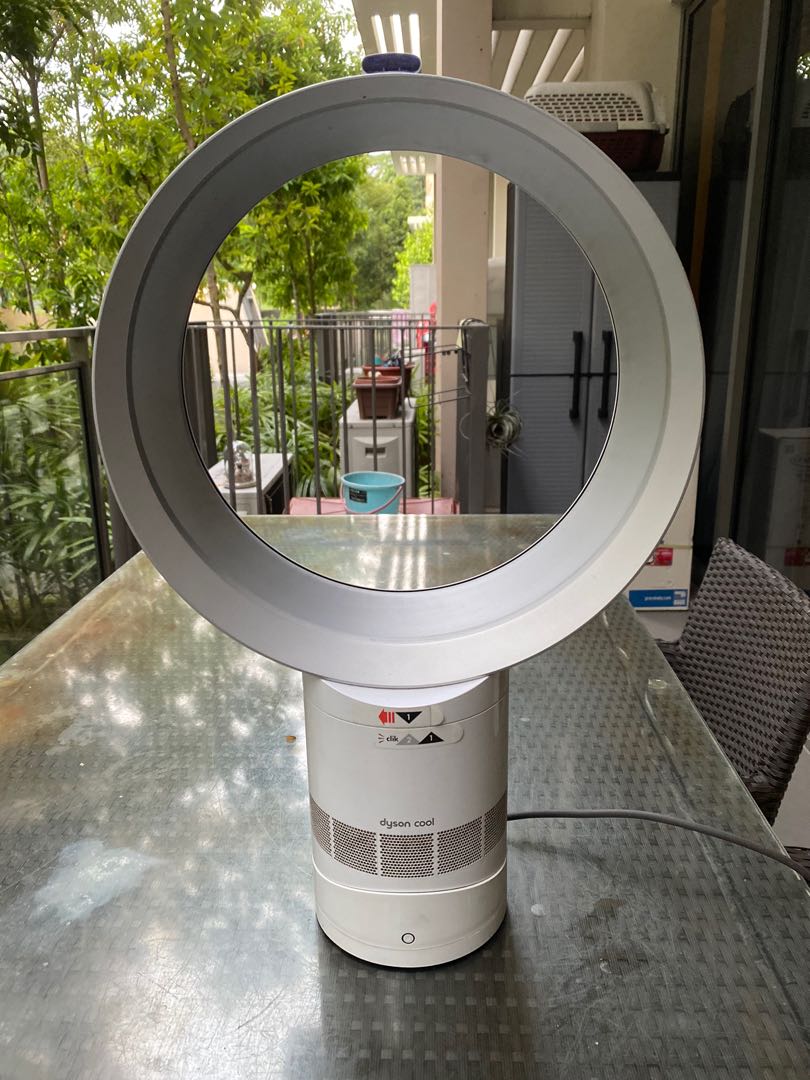 Dyson AM06 Desk Fan 12 Inch, Furniture & Home Living, Lighting & Fans ...