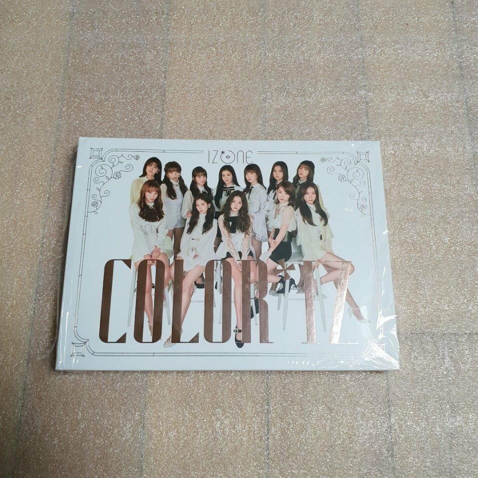 IZONE COLOR*IZ 1st Mini Album (Rose ver.), Hobbies & Toys, Memorabilia ...