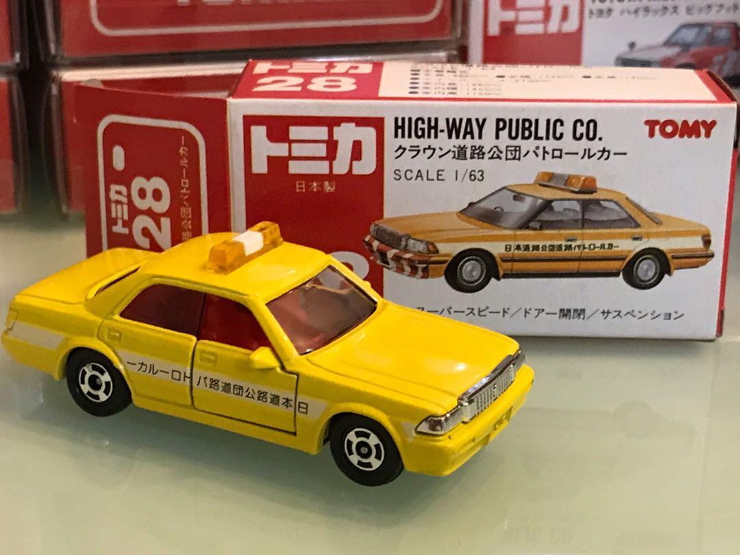Tomica 28 Toyota crown 道路公団 日本製, 興趣及遊戲, 玩具 & 遊戲類 - Carousell