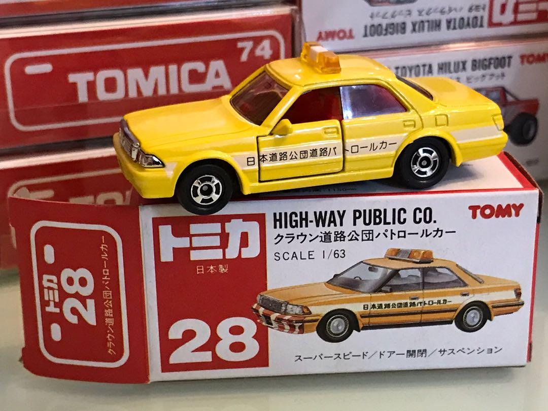 Tomica 28 Toyota crown 道路公団 日本製, 興趣及遊戲, 玩具 & 遊戲類 - Carousell