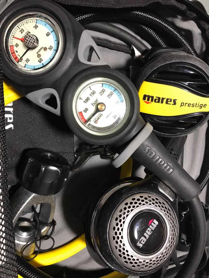 Mares Abyss 22x Regulator, Sports Equipment, Sports & Games, Water ...