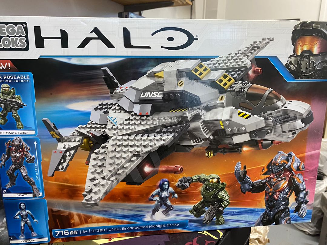 Mega bloks halo UNSC broadsword midnight strike, Toys & Games, Bricks ...