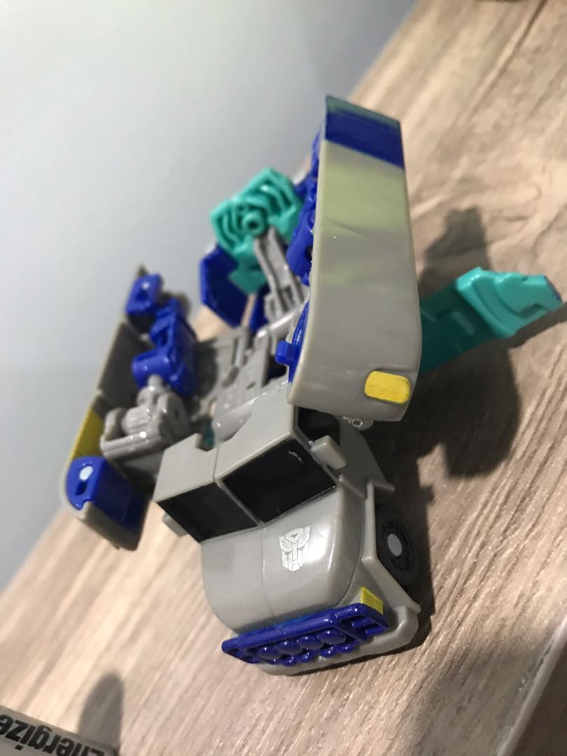 Transformers Autobot, Hobbies & Toys, Toys & Games on Carousell