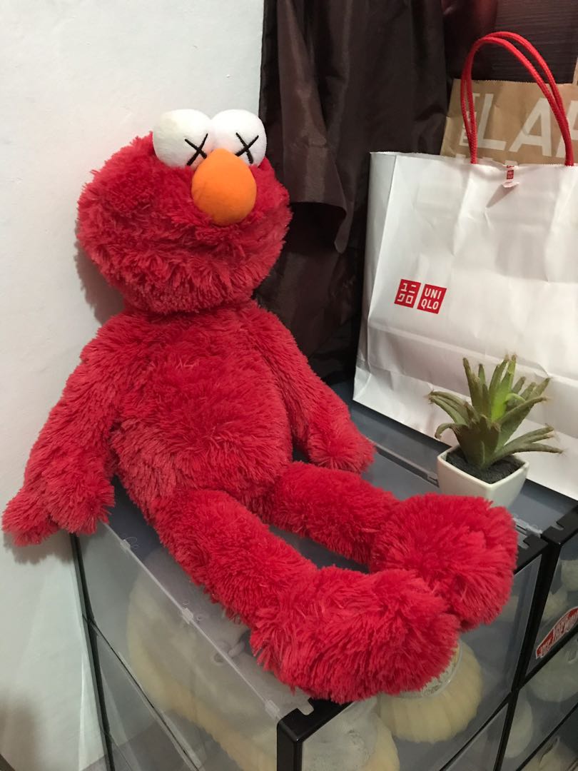 Kaws Sesame Street Elmo Uniqlo Plush Toy, Hobbies & Toys, Toys & Games ...