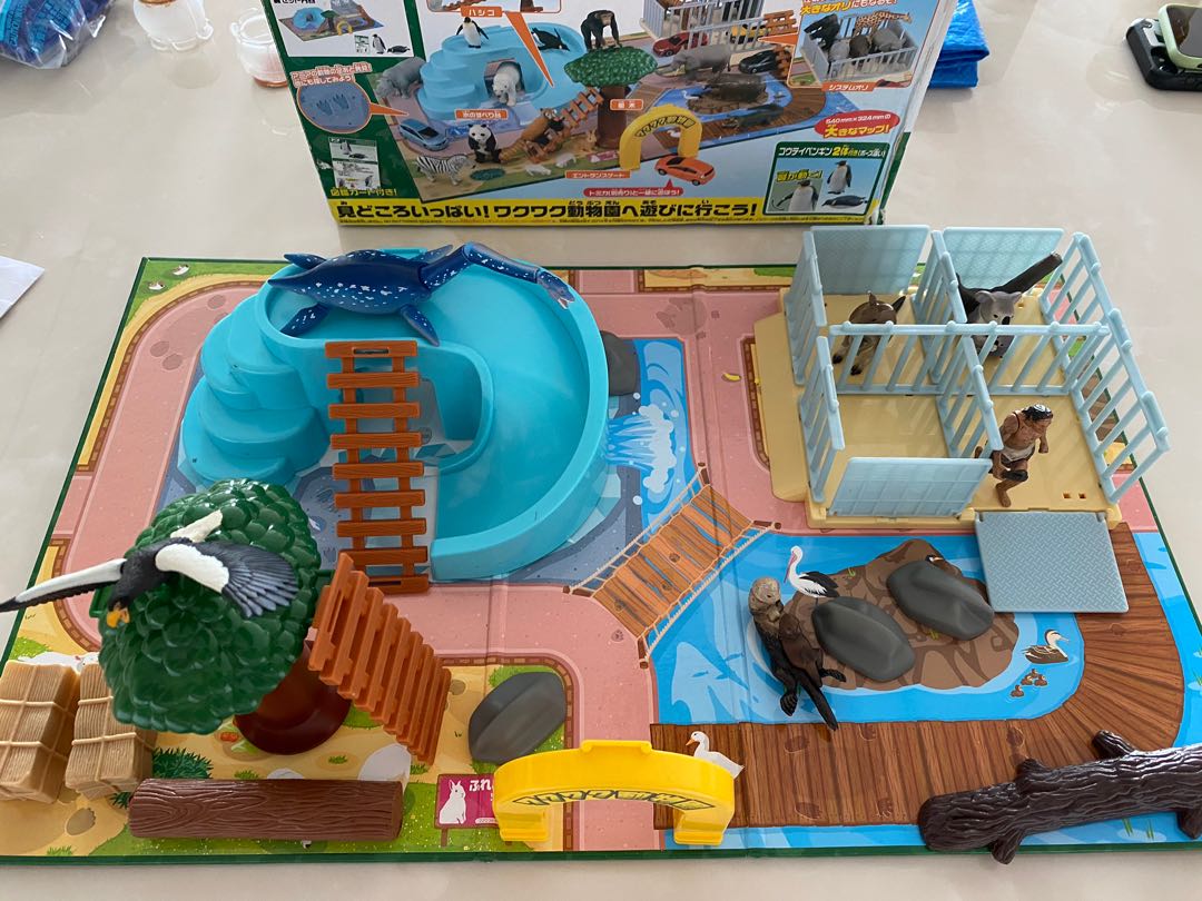 Takara Tomy (Tomica) Zoo Playset and Original figurines, Hobbies & Toys, Toys & Games on Carousell