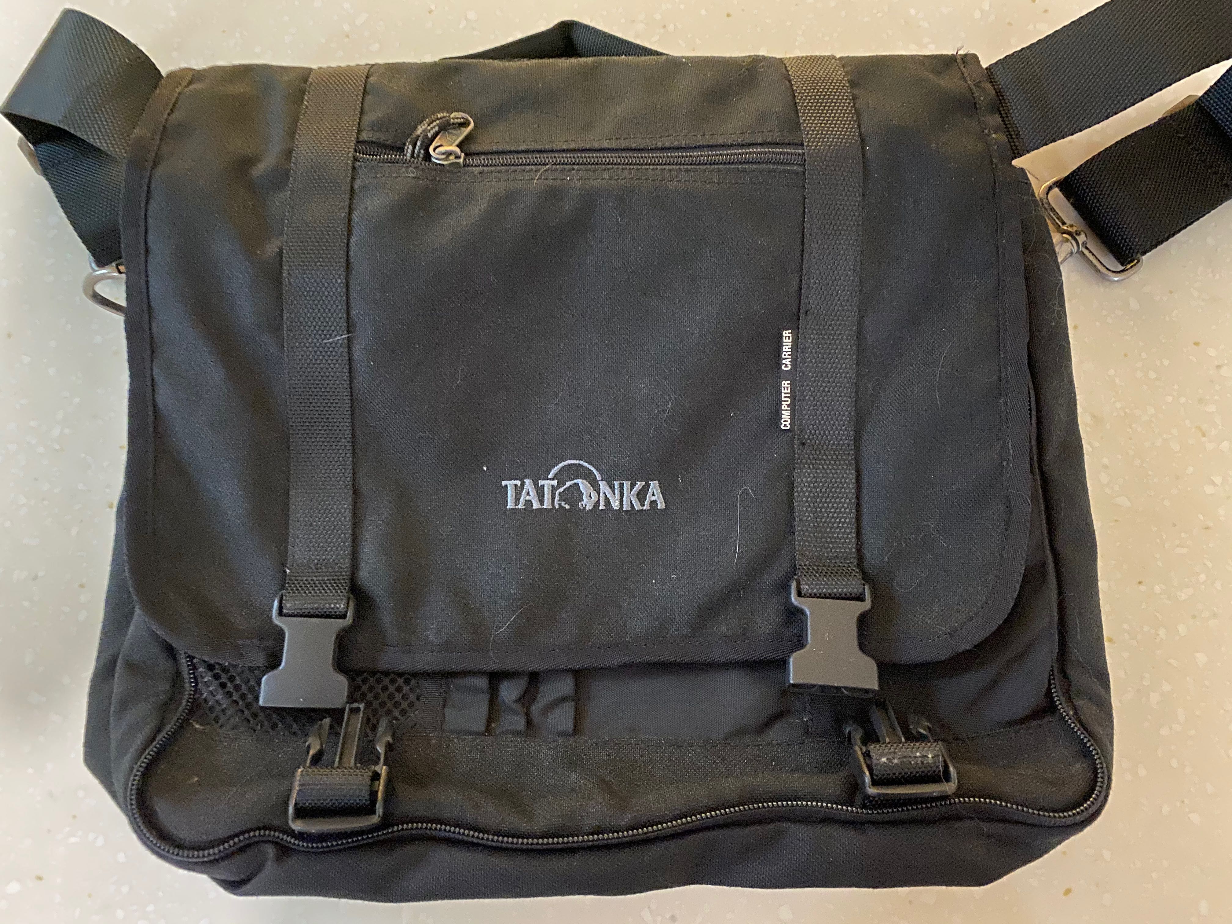 Tatanka laptop bag, Hobbies & Toys, Stationery & Craft, Stationery ...