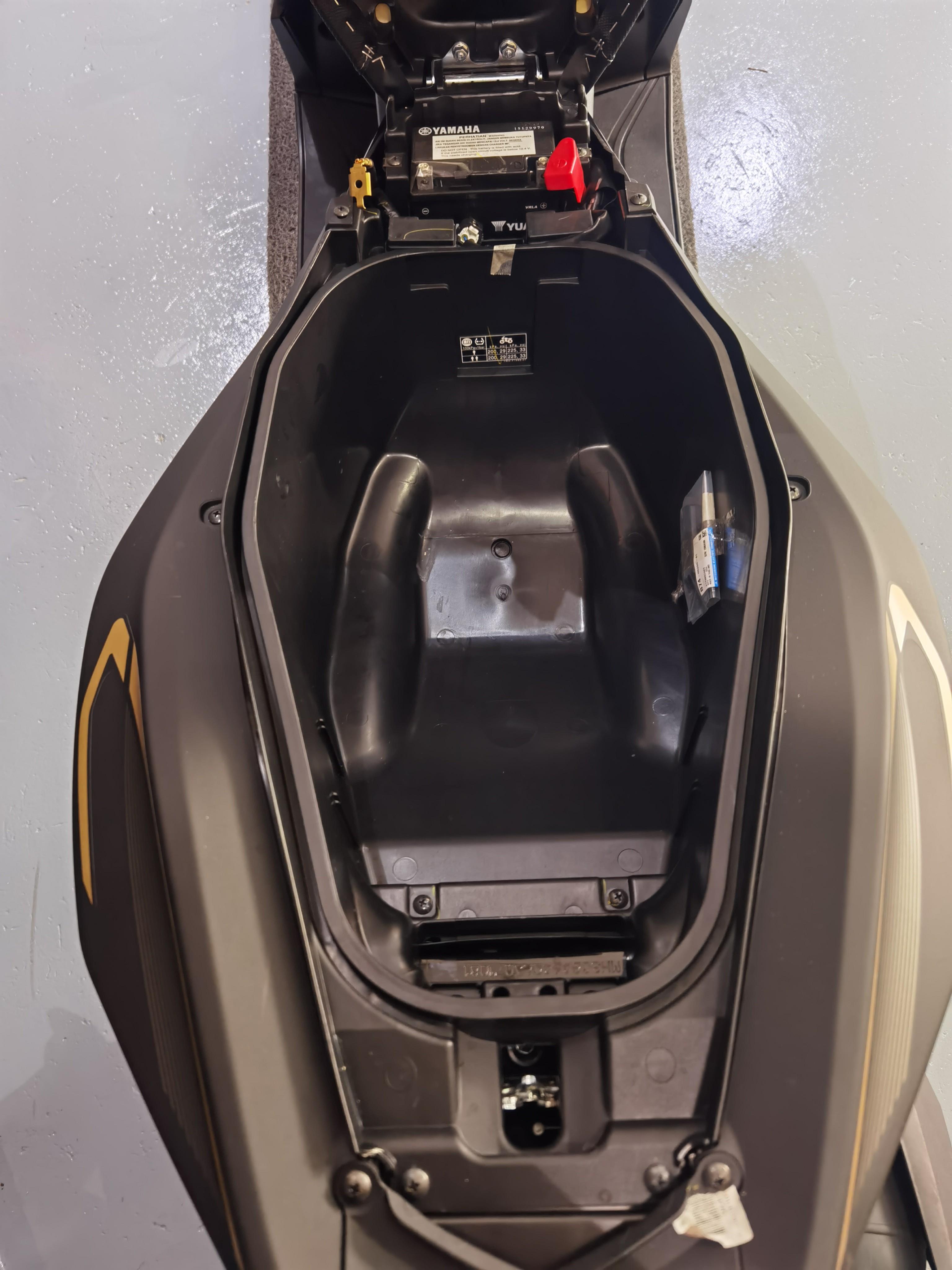 Yamaha Aerox keyless, Motorcycles, Motorcycles for Sale, Class 2B on ...