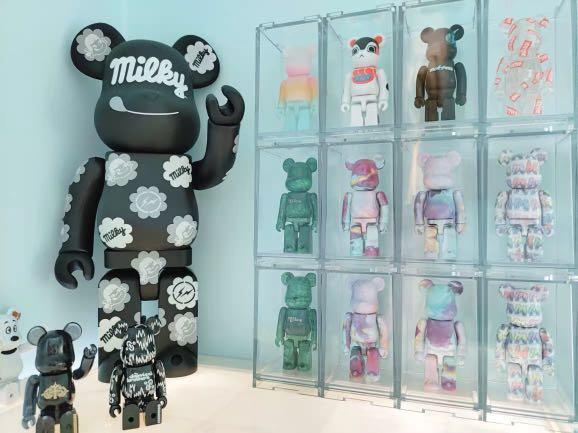 1000% bearbricks display acrylic case, Hobbies & Toys, Toys & Games on ...