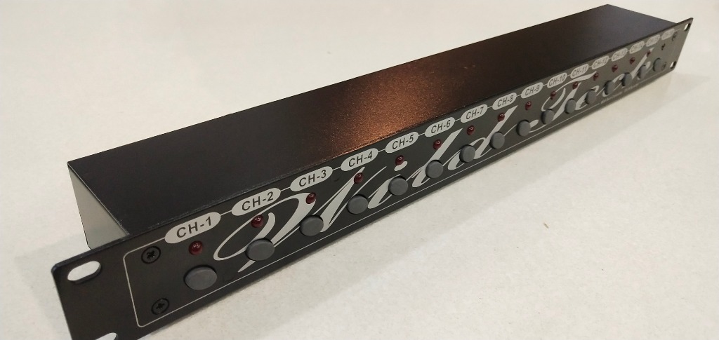 DMX 16 CHANNEL SWITCH PACK CONTROLLER WITH ADAPTER, Computers & Tech ...