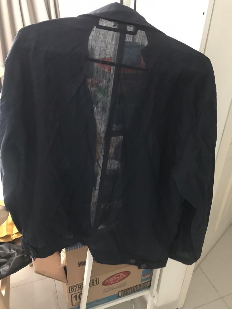 jaket luaran jacket hitam lengan panjang outer, Fesyen Pria, Pakaian ...