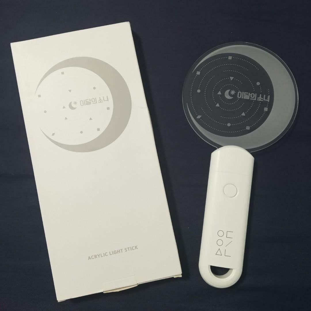 LOONA Official Acrylic lightstick + other Official merch, Hobbies ...