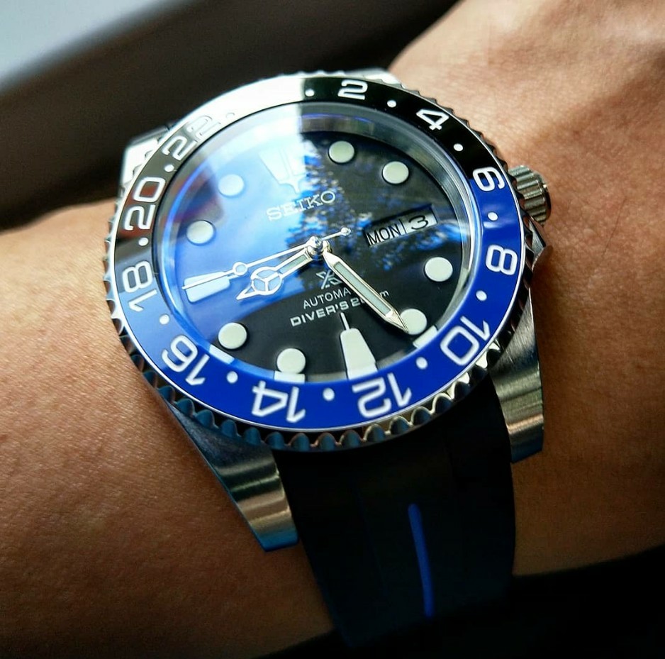 Seiko Submariner Batman Mod, Men's Fashion, Watches on Carousell