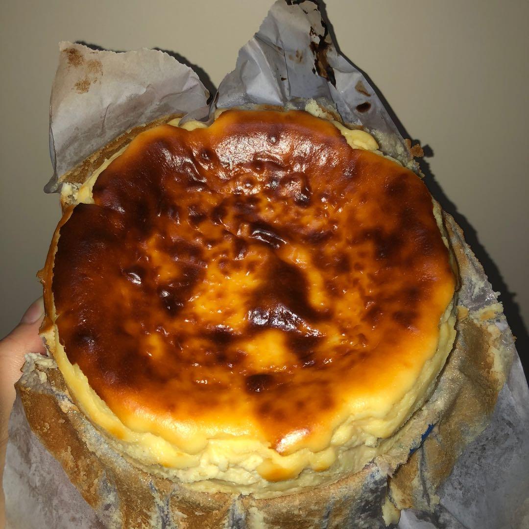 Burnt basque cheesecake / birthday cheese cake, Food & Drinks, Homemade ...