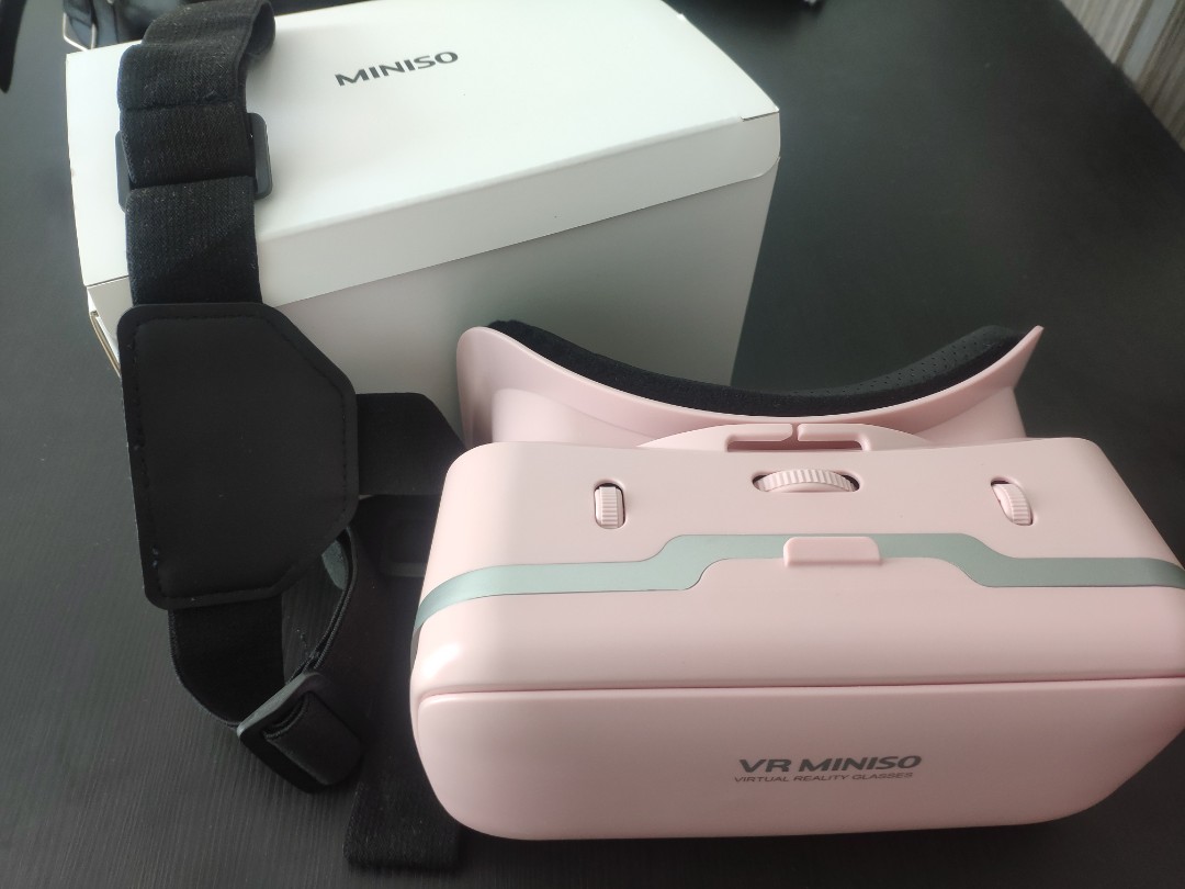 Miniso VR headset, Audio, Headphones & Headsets on Carousell