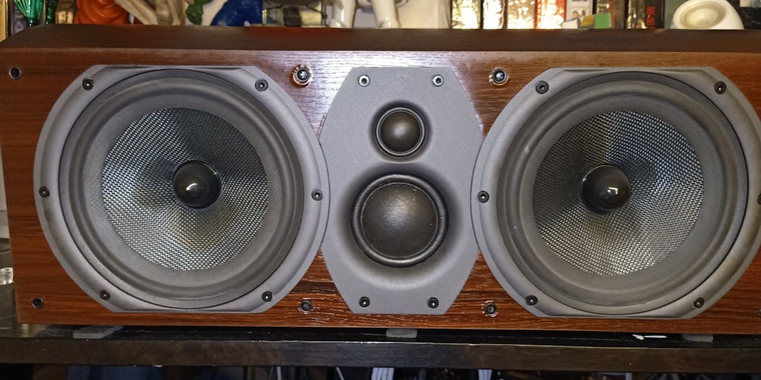 Speaker Wharfedale speaker 9cm, Audio, Soundbars, Speakers & Amplifiers ...