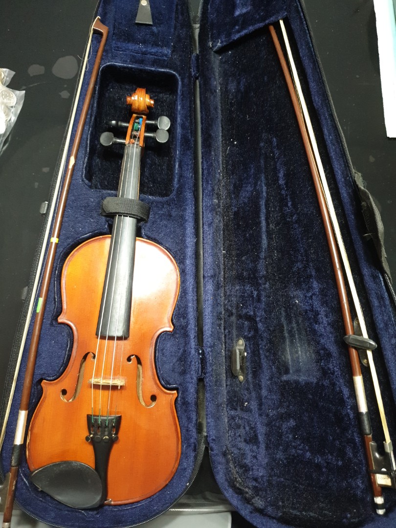 Synwin 1/2 Violin, Hobbies & Toys, Music & Media, Musical Instruments on Carousell