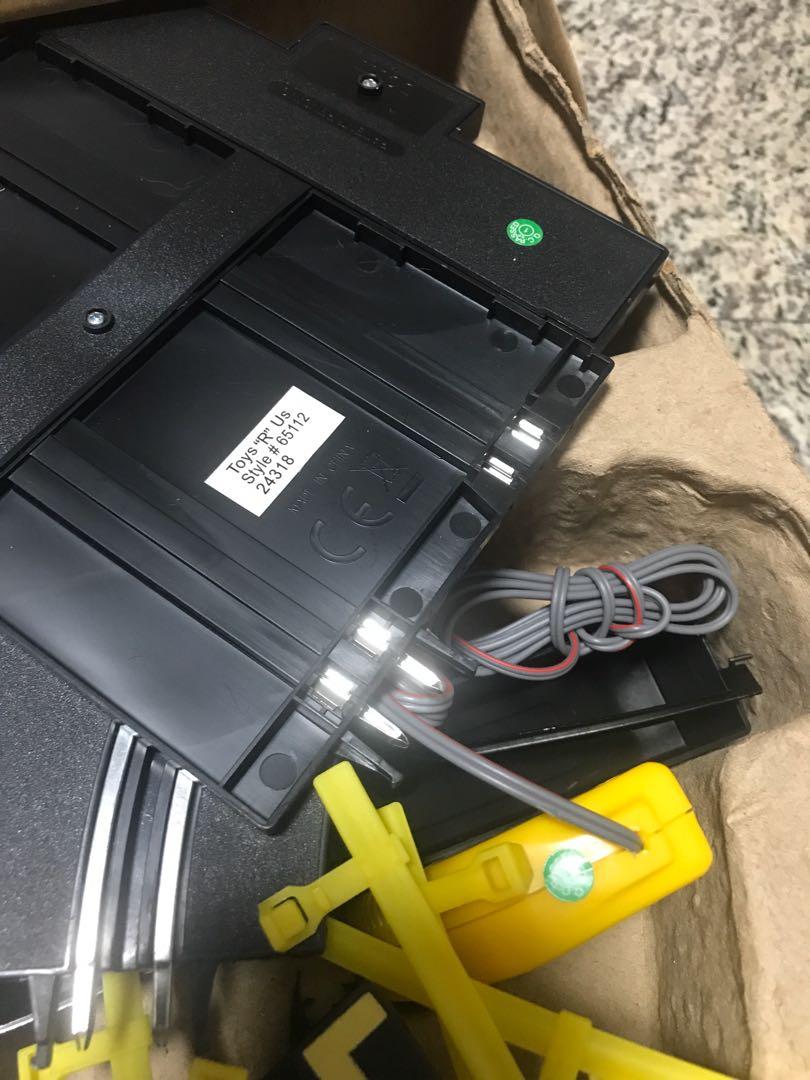 Toys’R’Us fast lane twin loop racing, Hobbies & Toys, Toys & Games on ...