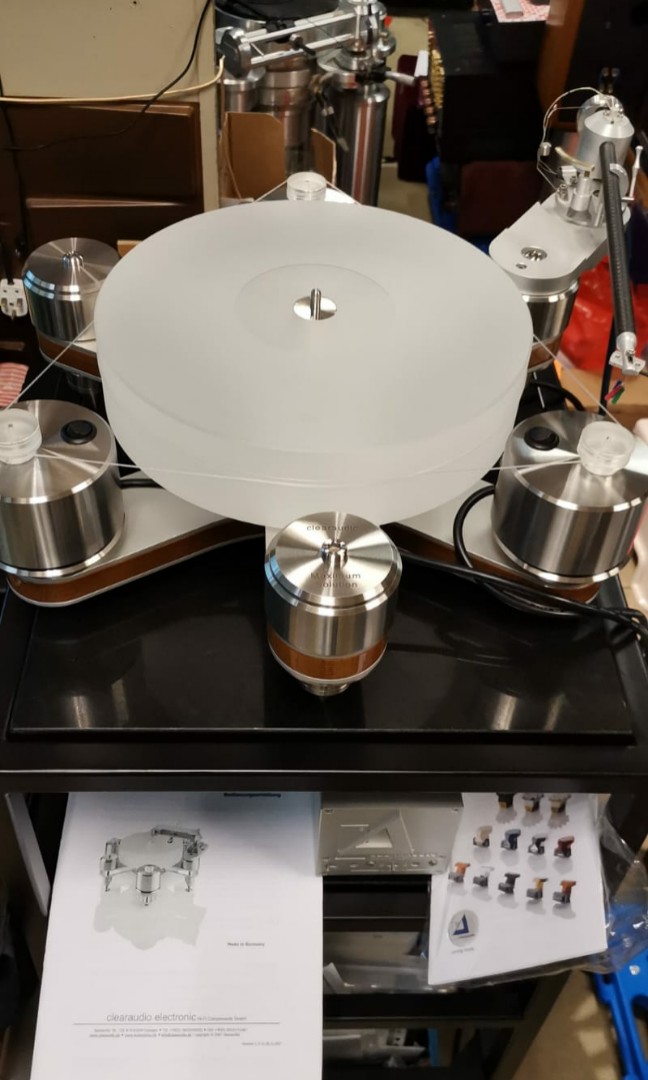 Clearaudio maximum solution wood, Electronics, Audio on Carousell