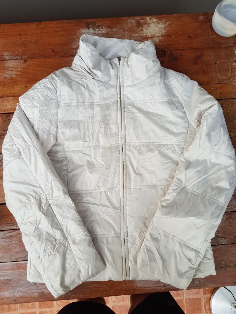 Dirty white puffer jacket, Women's Fashion, Coats, Jackets and ...