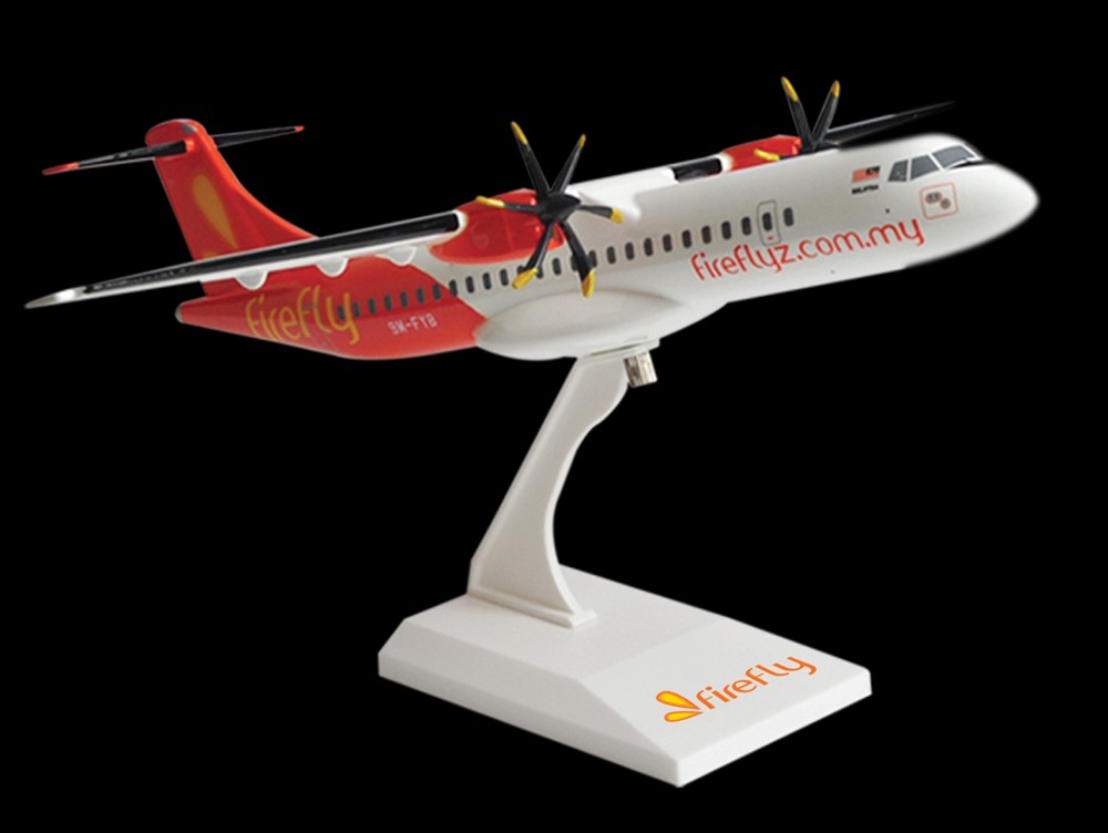 FIREFLY ATR 72 MODEL PLANE 1/100, Hobbies & Toys, Toys & Games on Carousell